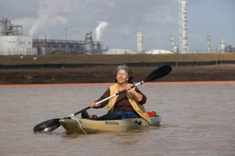 Diane Wilson Can See a World After Plastics. Can You? – Deceleration